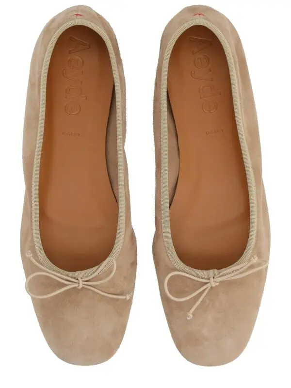 AeydĒ Dancer Suede Flats - Cream