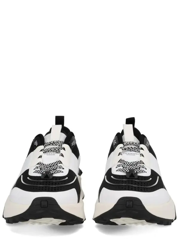 Valentino Garavani True Act Sneaker