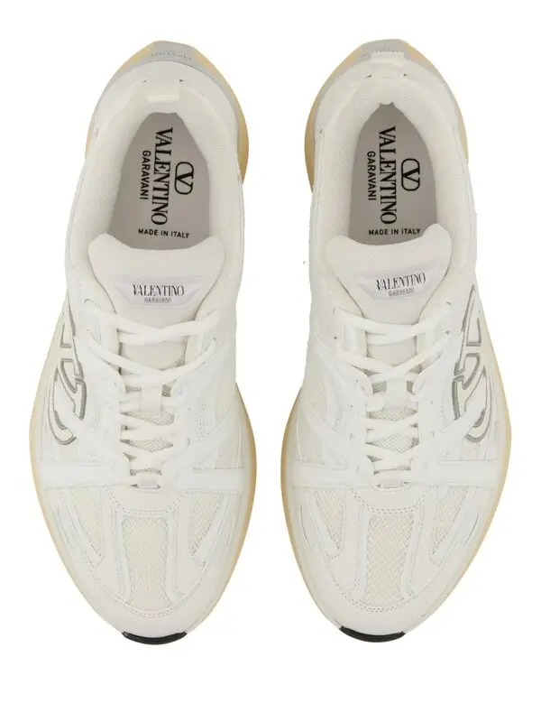 Valentino Garavani Vlogo Easyjog Sneaker - White