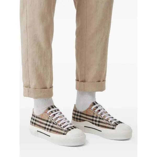 Burberry Neutrals Trainers Low-tops