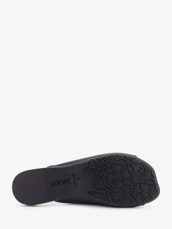 Loewe Pebble Soft Leather Sandals - Black