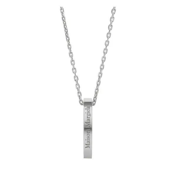 MAISON MARGIELA Logo Ring Pendant Neckline