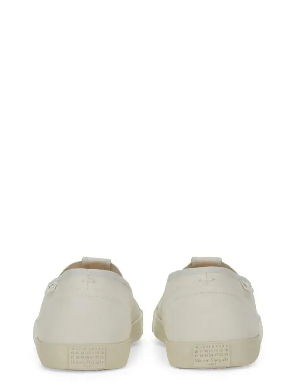 MAISON MARGIELA Mary Jane Tabi - White