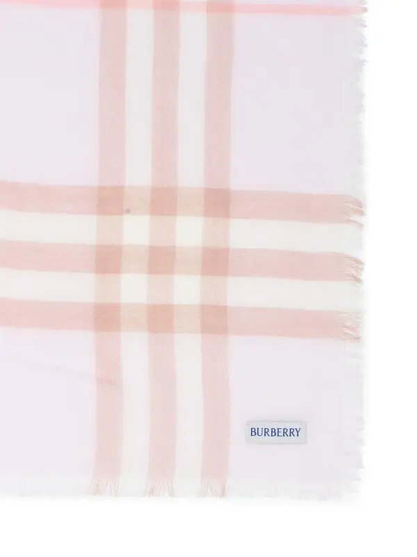 Burberry Wide Scarf In Quartz 'check' Wool - Pink
