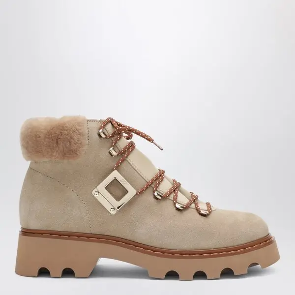 ROGER VIVIER Viv' Rangers Truck Booties In Suede Beige - Cream