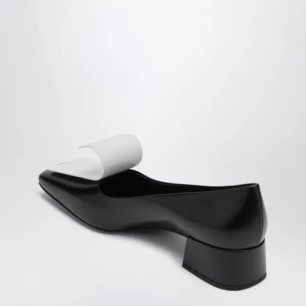 Prada Leather Decollete - Black