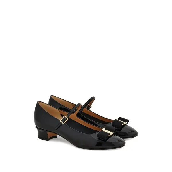 FERRAGAMO Shoes