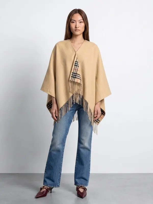 Burberry Reversible Cape - Cream