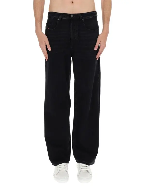 DIESEL® 2001 D-macro Jeans