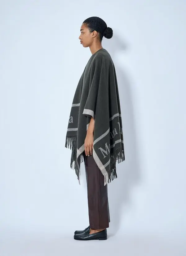 Max Mara Fringed Wrap With Logo Detail - Gray