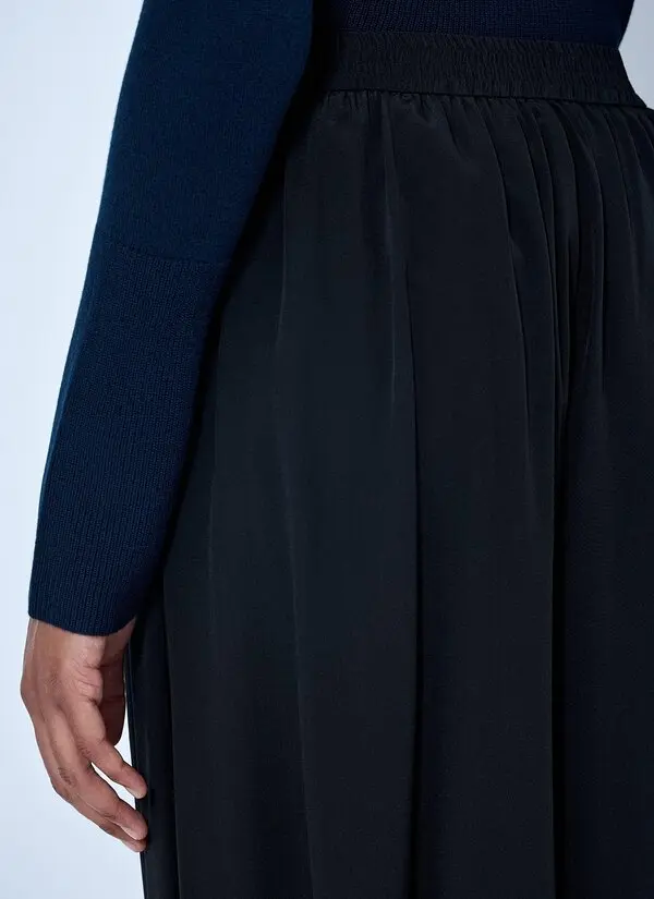 Chloé Fluid Pleated Crêpe De Chine Trousers