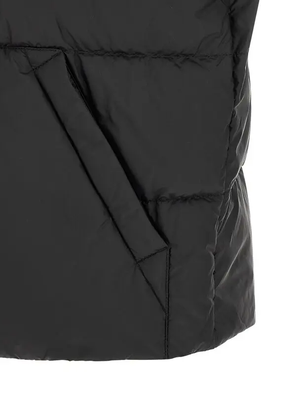 Moncler Tuquerouye Quilted Puffer Vest - Black