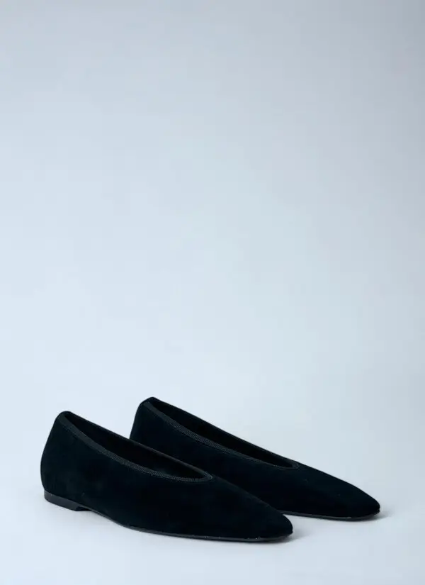 TOTEME Minimalist Suede Ballerina Flats - Black