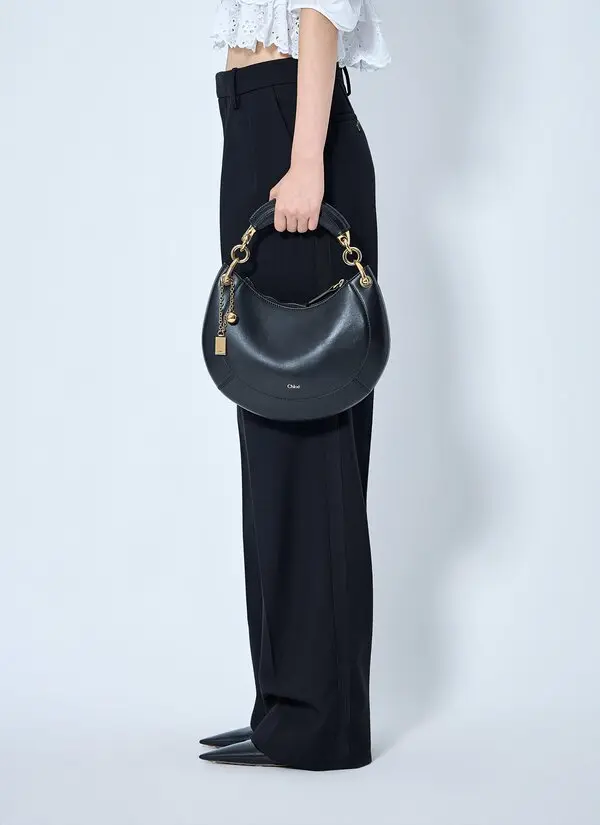 Chloé Banana Nappa Zipped Shoulder Bag - Black