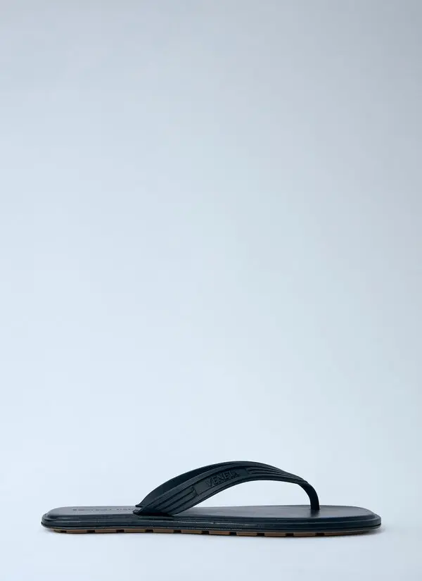 Bottega Veneta Matt Rubber Nappa Sandals - Black