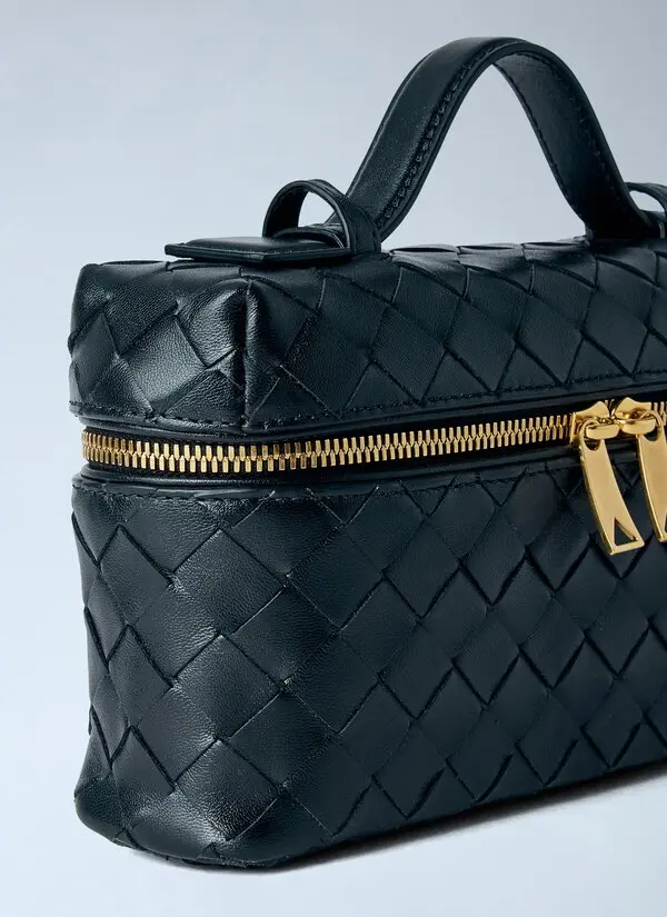 Bottega Veneta Intrecciato Leather Vanity Case - Black