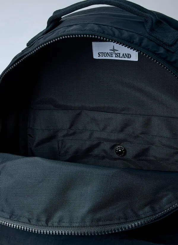 Stone Island Nylon Backpack With Front Zip Pocket - Black