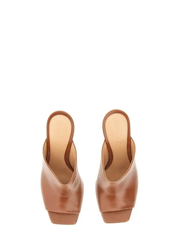 Bottega Veneta Leather Knot Mule - Brown