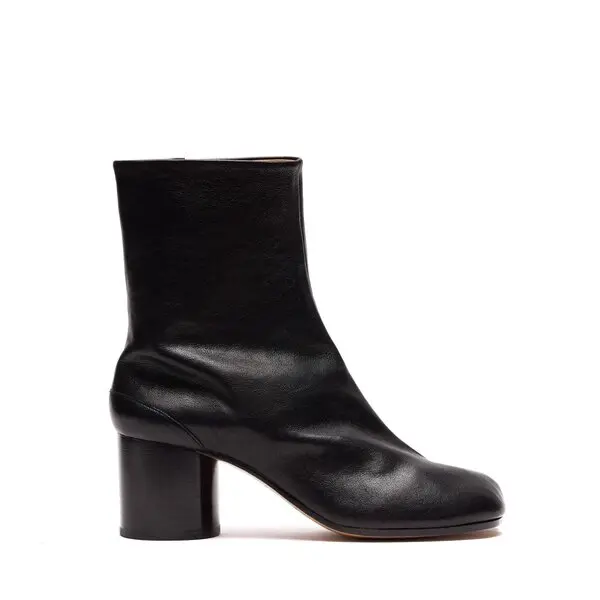 MAISON MARGIELA Tabi Booties - Black