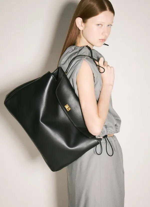 Bottega Veneta Medium Andiamo Handbag