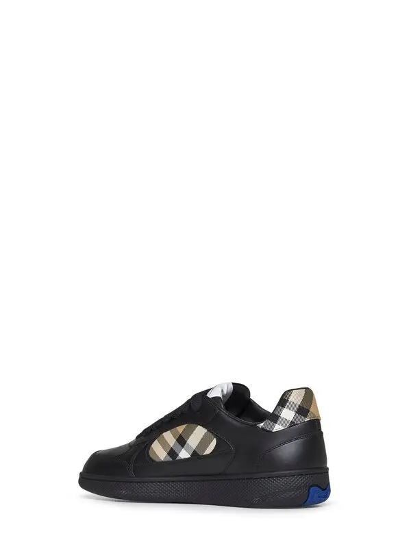 Burberry Terrace Sneakers In Black Leather