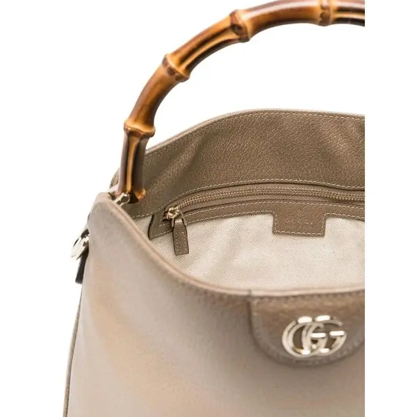 Gucci Neutrals Shoulder Bags