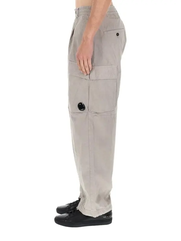 C.P. COMPANY Cargo Trousers With Logo Patch - Cream