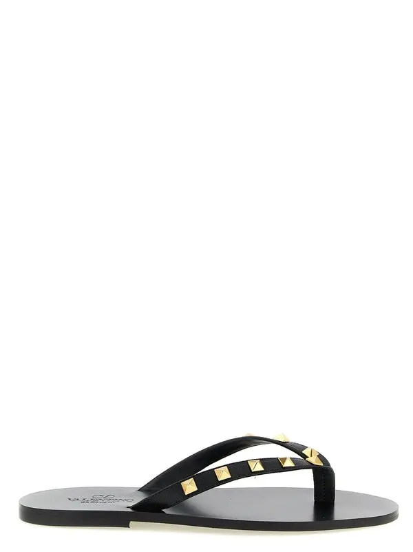 Valentino Garavani Thong Rockstud' Sandals