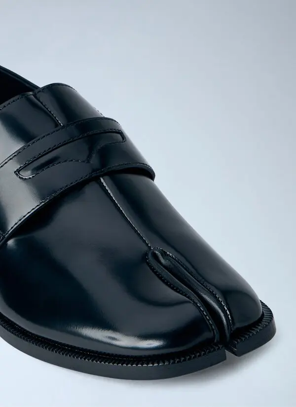 MAISON MARGIELA Tabi Leather Loafers