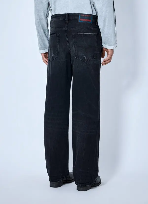 DIESEL® 2001 D-macro Jeans