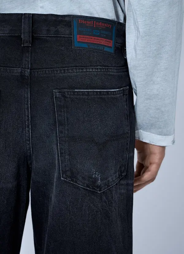DIESEL® 2001 D-macro Jeans