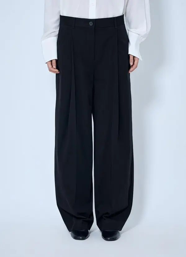 TOTEME Single Pleat Cotton Trousers - Black