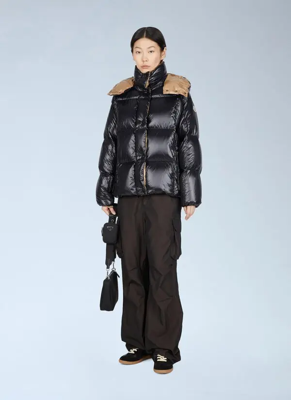 Moncler Parana Short Down Jacket - Black