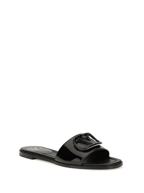 Valentino Garavani Vlogo Patent Leather Slide Sandals - Black