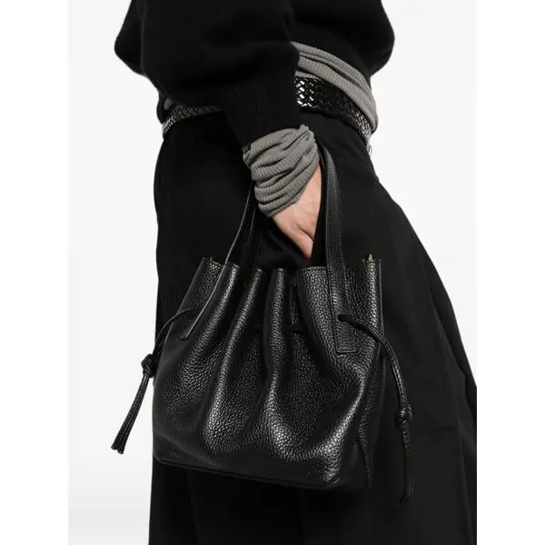 Yuzefi Tote Bags - Black
