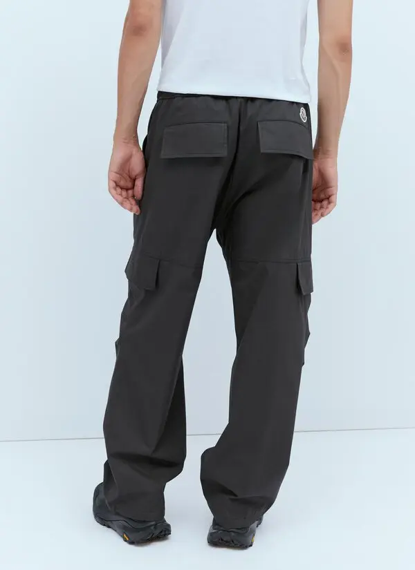 Moncler Logo Patch Cargo Pants - Green