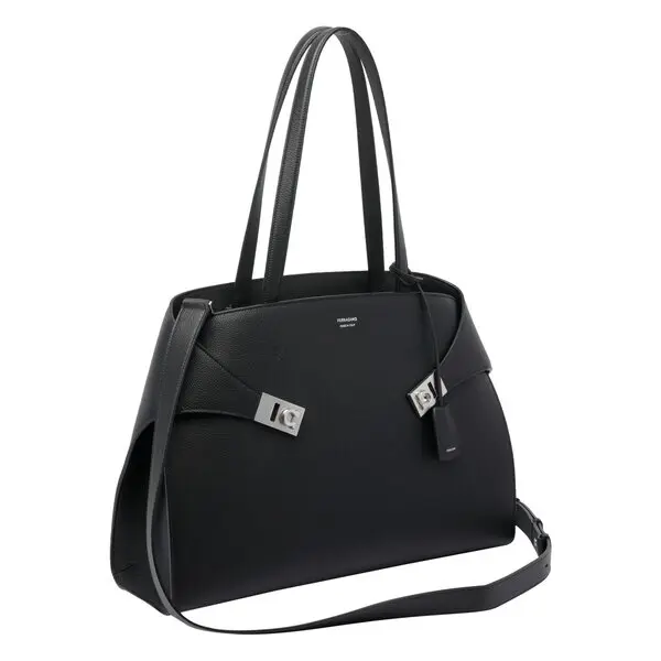 FERRAGAMO Hug Shoulder Bag