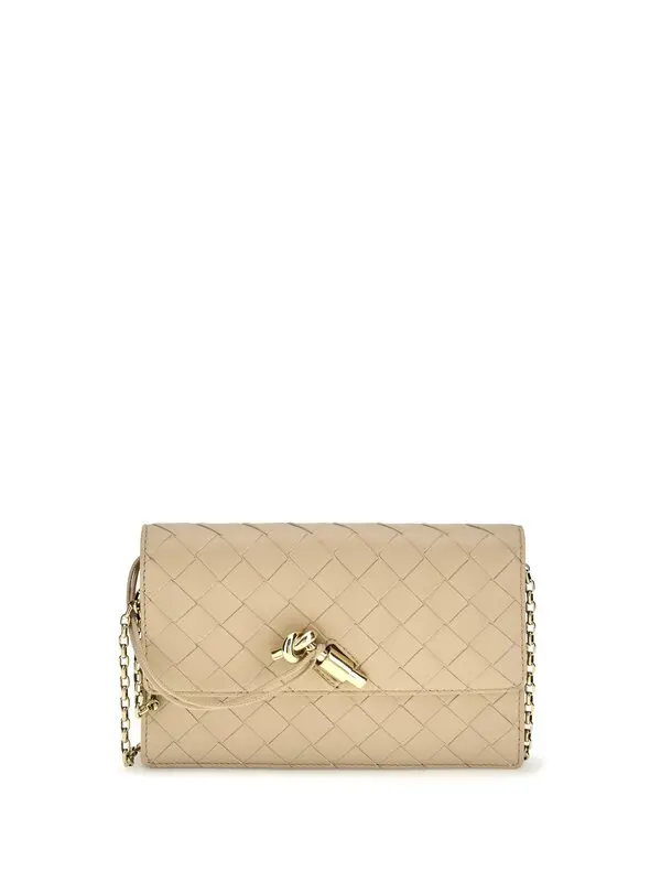 Bottega Veneta Andiamo Pouch On Chain - Cream