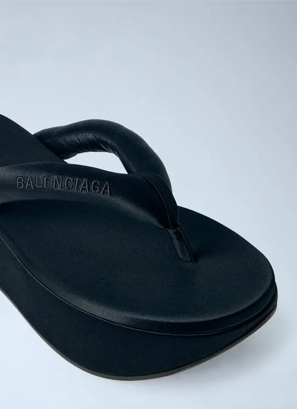 Balenciaga Gaeta Thong Sandals