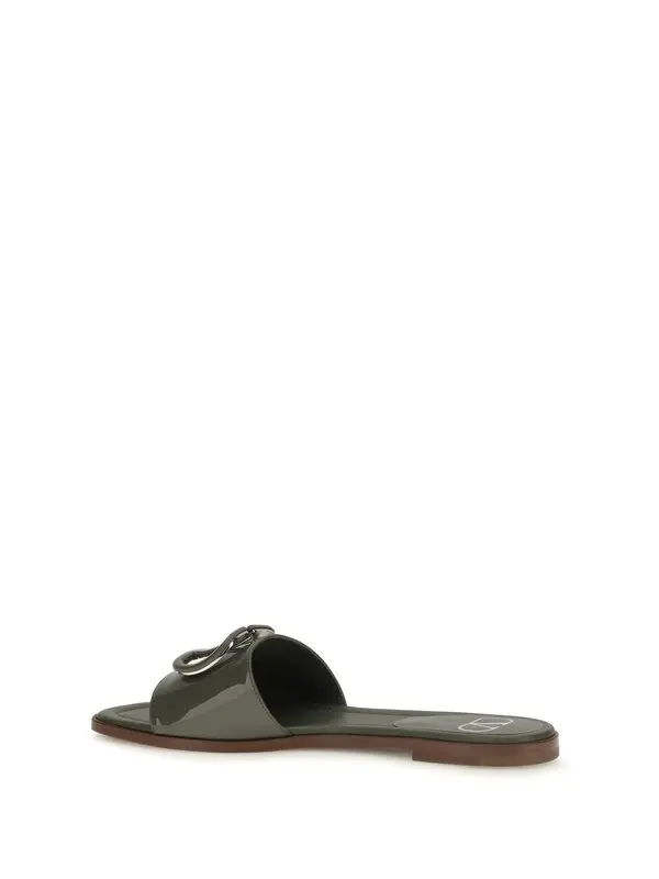 Valentino Garavani Vlogo Patent Leather Slide Sandals - Green
