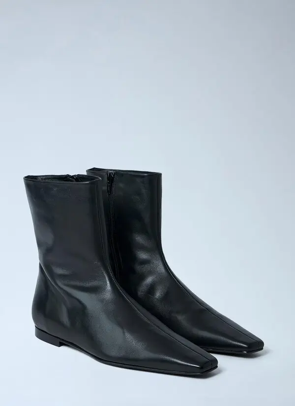 TOTEME Zipped Leather Boots - Black