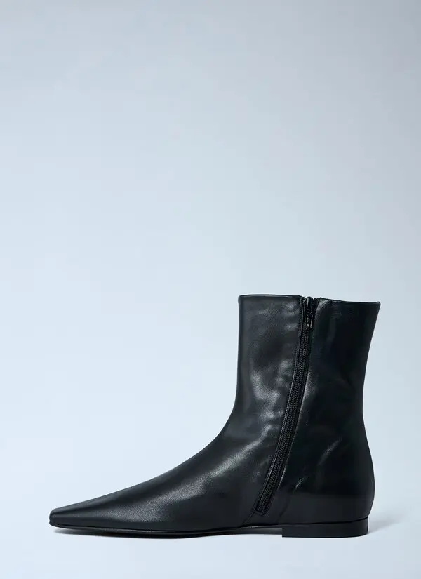 TOTEME Zipped Leather Boots - Black