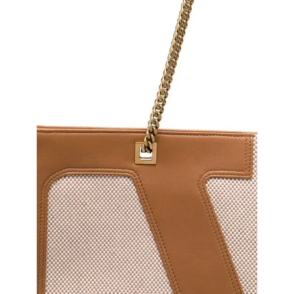 Valentino Garavani Shoulder Bags