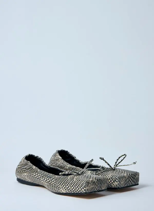 Jacquemus Textured Leather Flats - Cream