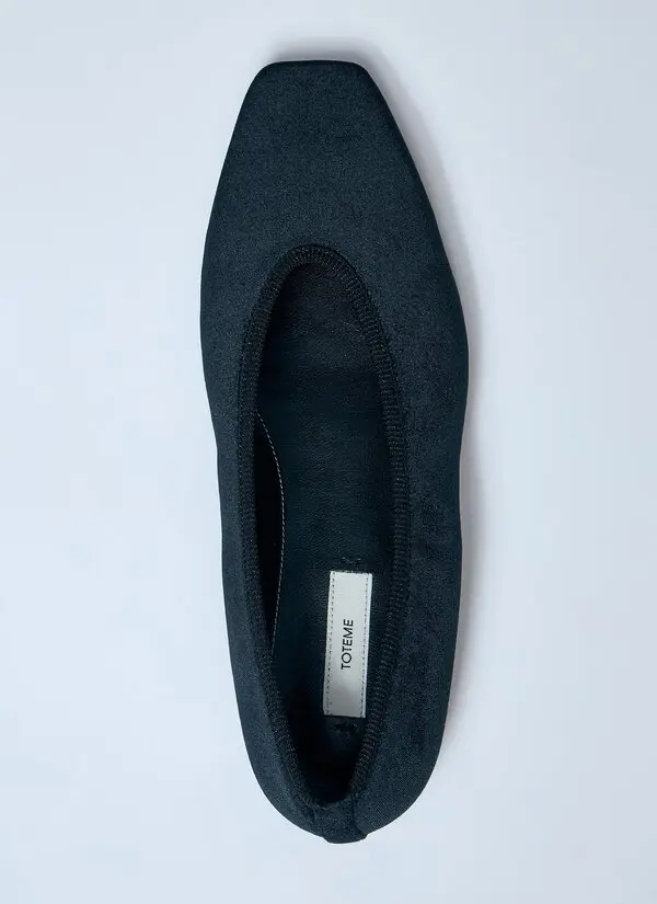 TOTEME Minimalist Velvet Ballerina Flats - Black