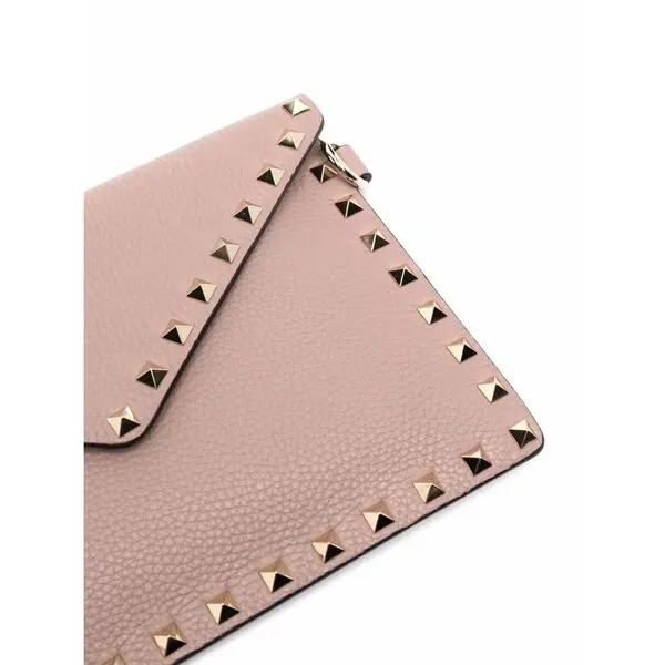 Valentino Garavani Rockstud Grained Calfskin Leather Clutch - Cream