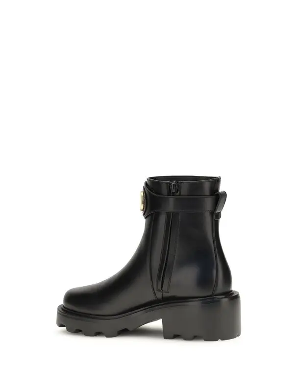 Valentino Garavani Vlogo Signature Ankle Boots - Black