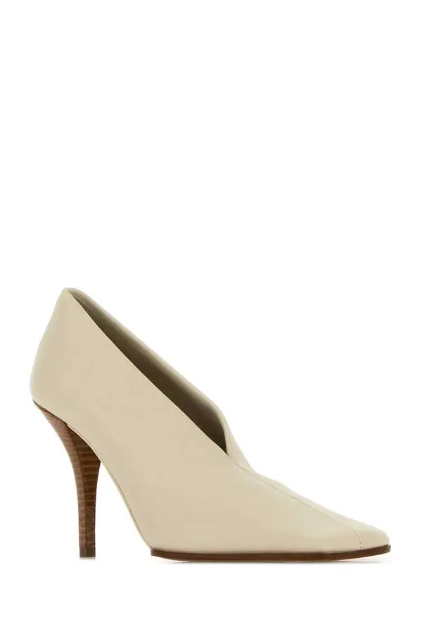 Alaïa Ivory Leather Pumps - White