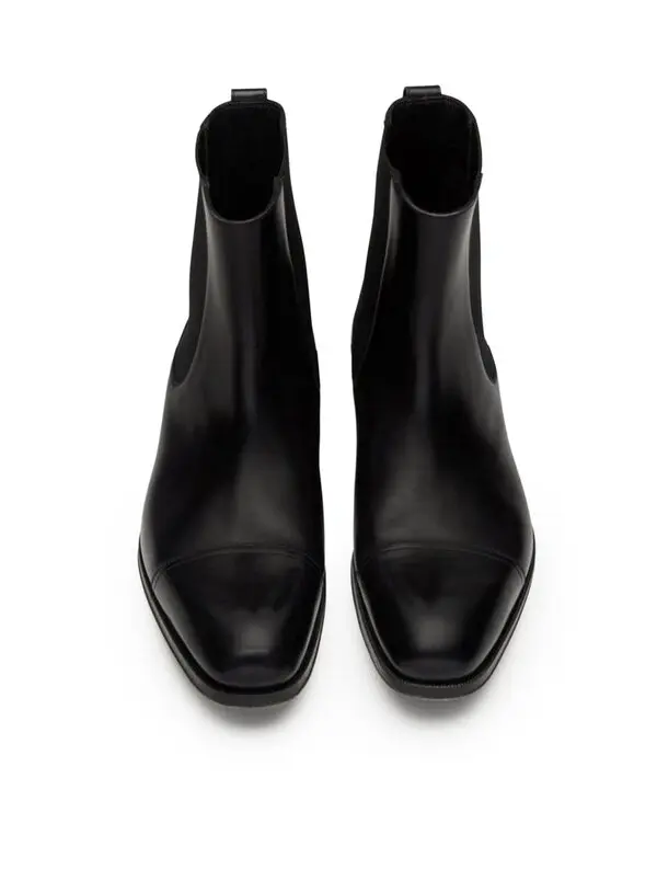 TOM FORD Burnished Leather Edgar Chelsea Boot