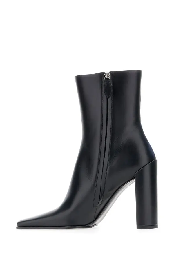Alaïa Shoes Boots